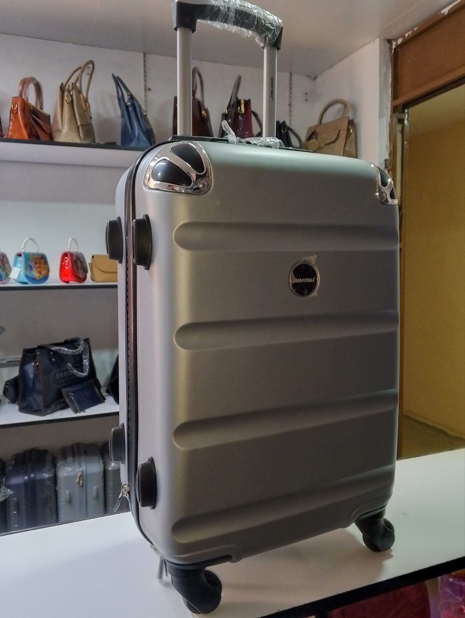 Small cabin size silver grey travel fibre suitcase - Bag Smart ...